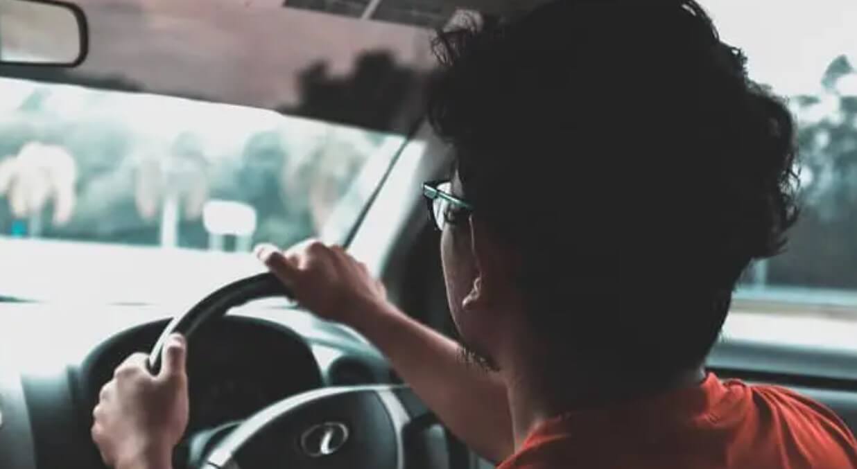 Which Laws Regulate Car Driver Behavior? Car Dilemma!