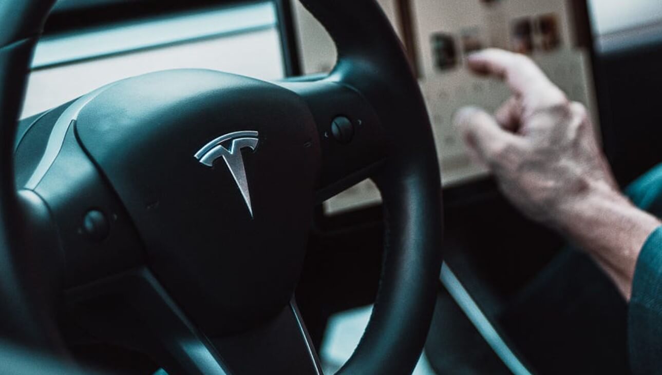How To Fix Tesla Streaming Loading Error With These Simple Steps?